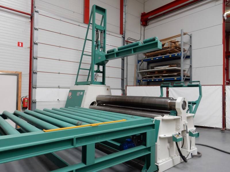 Angeboten: Gebrauchte 4-Walzen Rundbiegemaschine MG4R 3022D bei Valk Machines BV im Lemmer ...